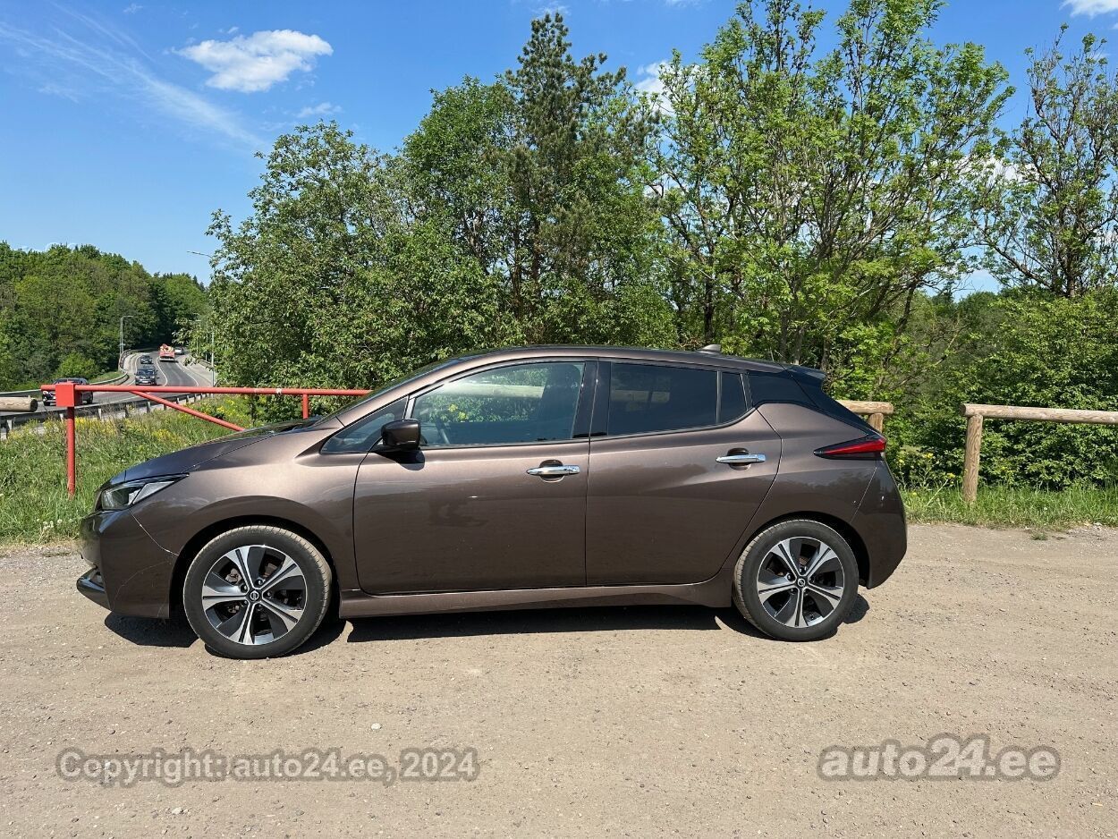 Nissan LEAF 40KWh N Connecta LED 110kW auto24.lv