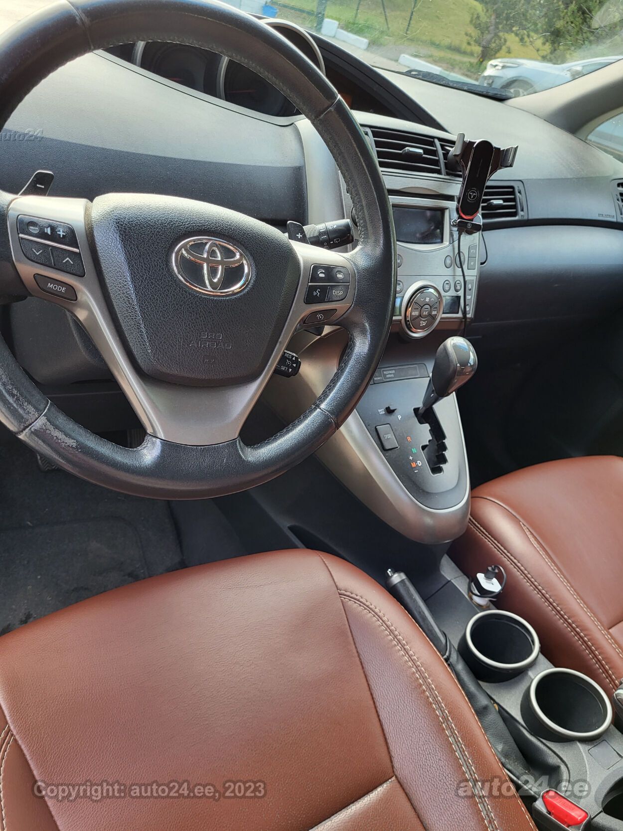 Toyota Verso 2.2 D-CAT 110kW - auto24.lv