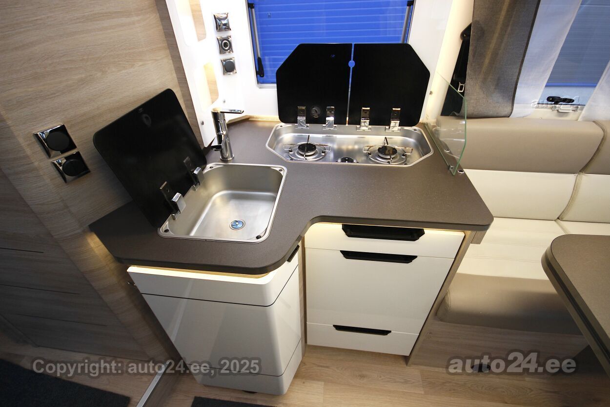 RAPIDO 666F Ultimate Line 60 Years 2.2 118kW - auto24.ee