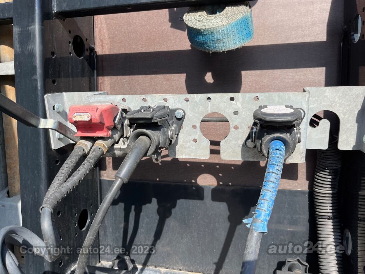 Schmitz HRD JUMBO + STEERING AXLE + ADR - auto24.ee