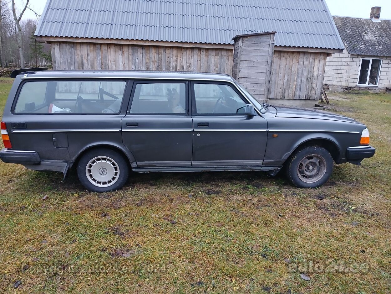 Volvo 240 GL 2.3 R4 85кВ - auto24.ee