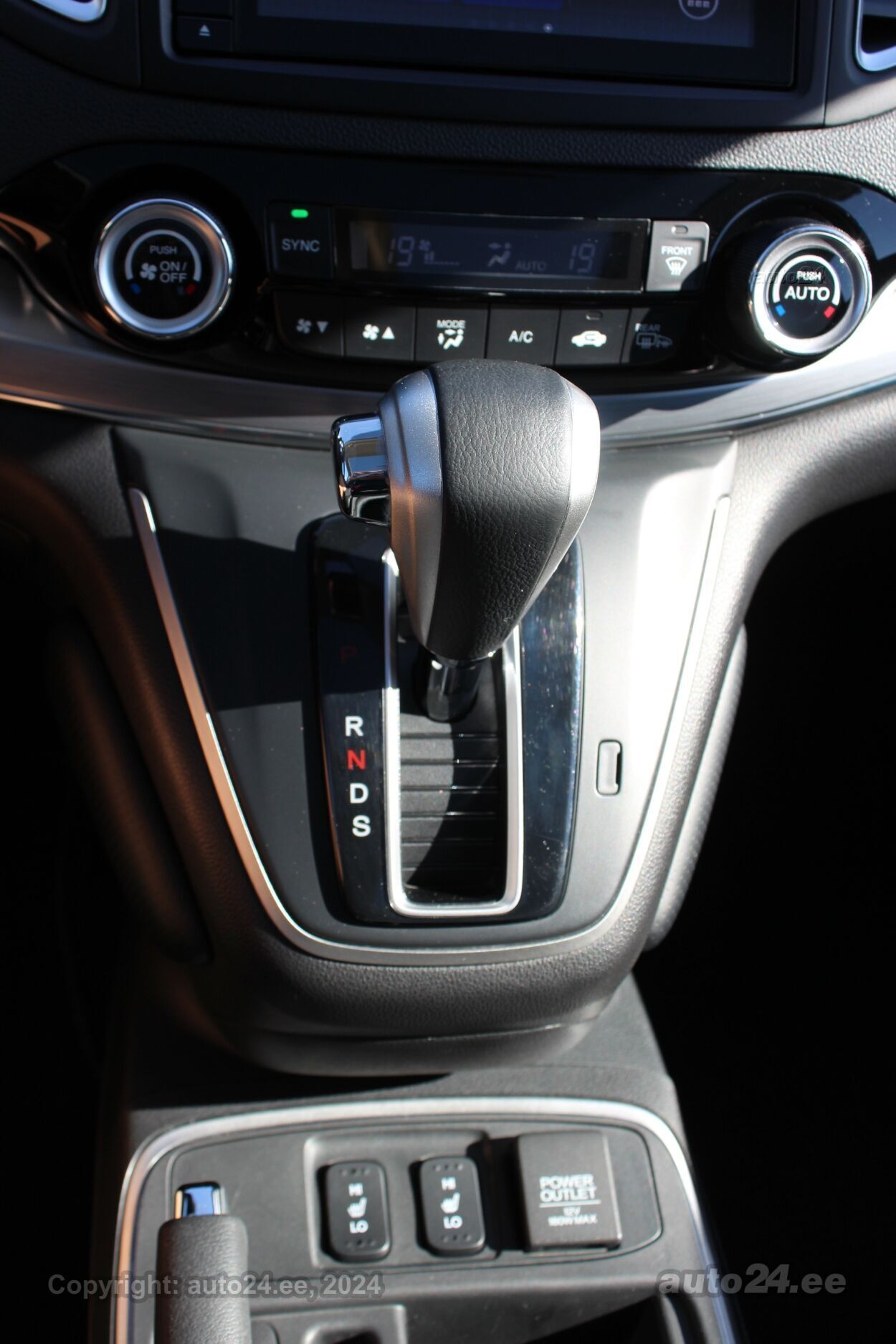 Honda CR-V Executive NAVI 4WD 2.0 114kW - auto24.ee