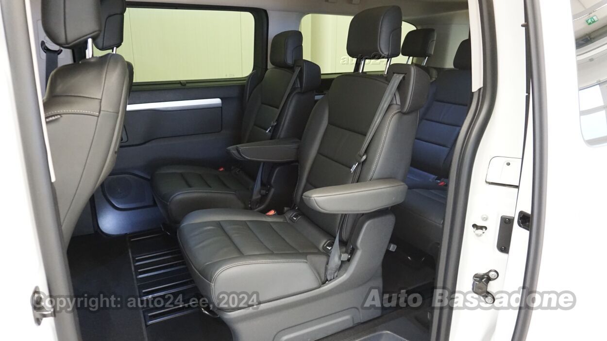 Citroen Spacetourer Ë L3 Business VIP 57kW - auto24.lv