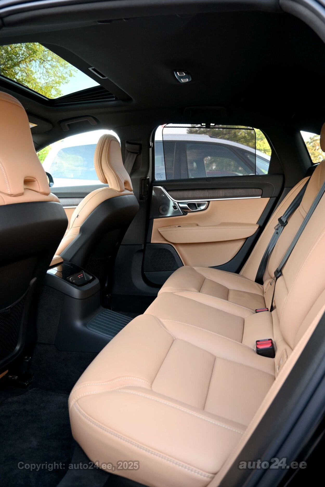 Volvo S90 B&W 4C LONG RANGE LUXURY+ ULT DARK XENIUM INT 2.0 T8 Twin-Engine PLUG-IN-HYBRID 335кВ ...