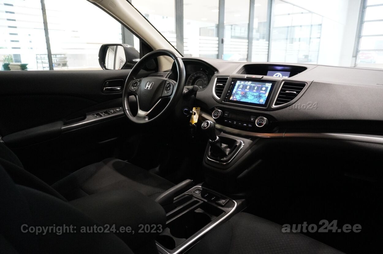 Honda CR-V 2.0 114kW - auto24.lv
