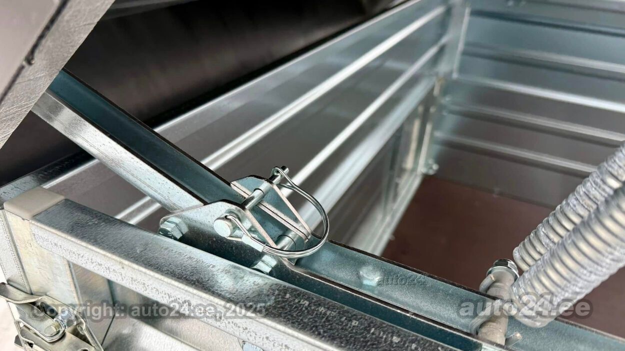 Tiki Treiler 400 PRO keevis suure tagaluugi ja kõrgendustega - auto24.ee