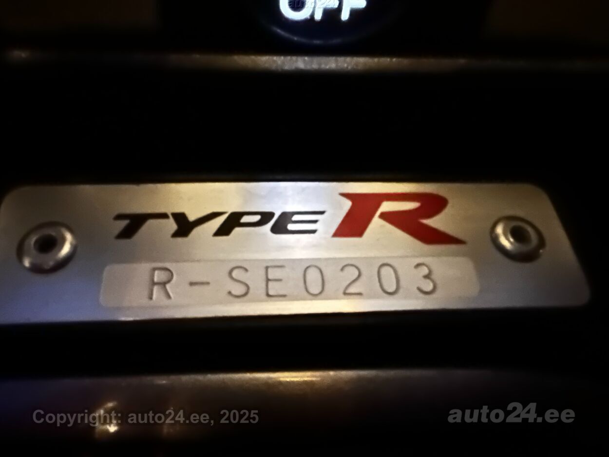 Honda Civic Type R Special White Edition 2.0 R4 VTEC TURBO 228kW ...