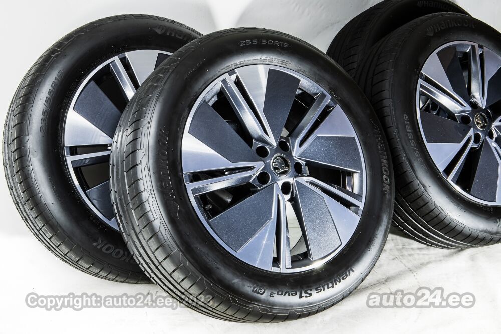 New Original Skoda Enyaq IV Wheels With New 255/50R19 (103T) + 235 ...